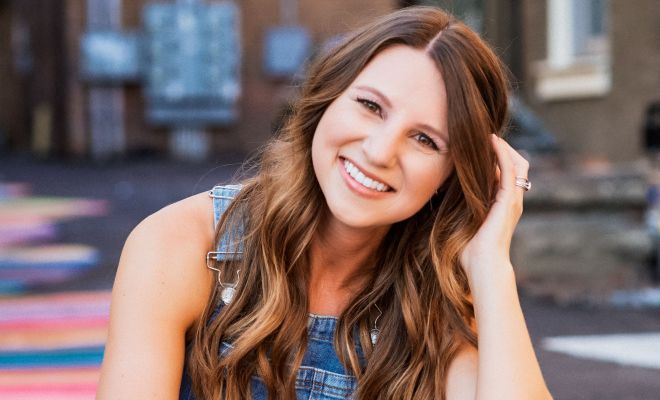 Featured Talent of the Day - "CAITLIN ANDERSEN"