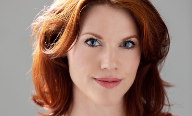 Featured Talent of the Day - "ELISABETH DONALDSON"